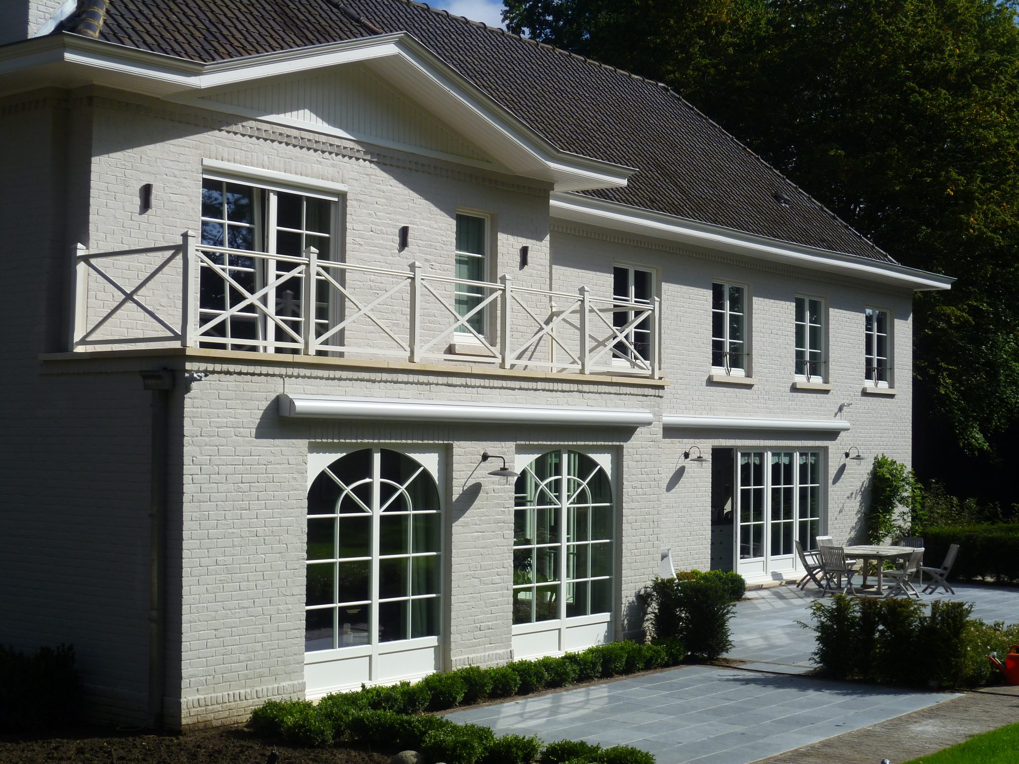 Grand ensemble de châssis PVC structuré chêne doré - Hanin